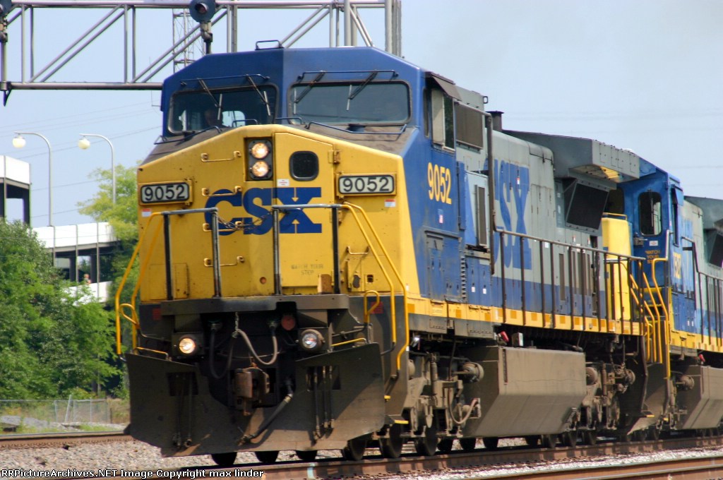 CSX 9052